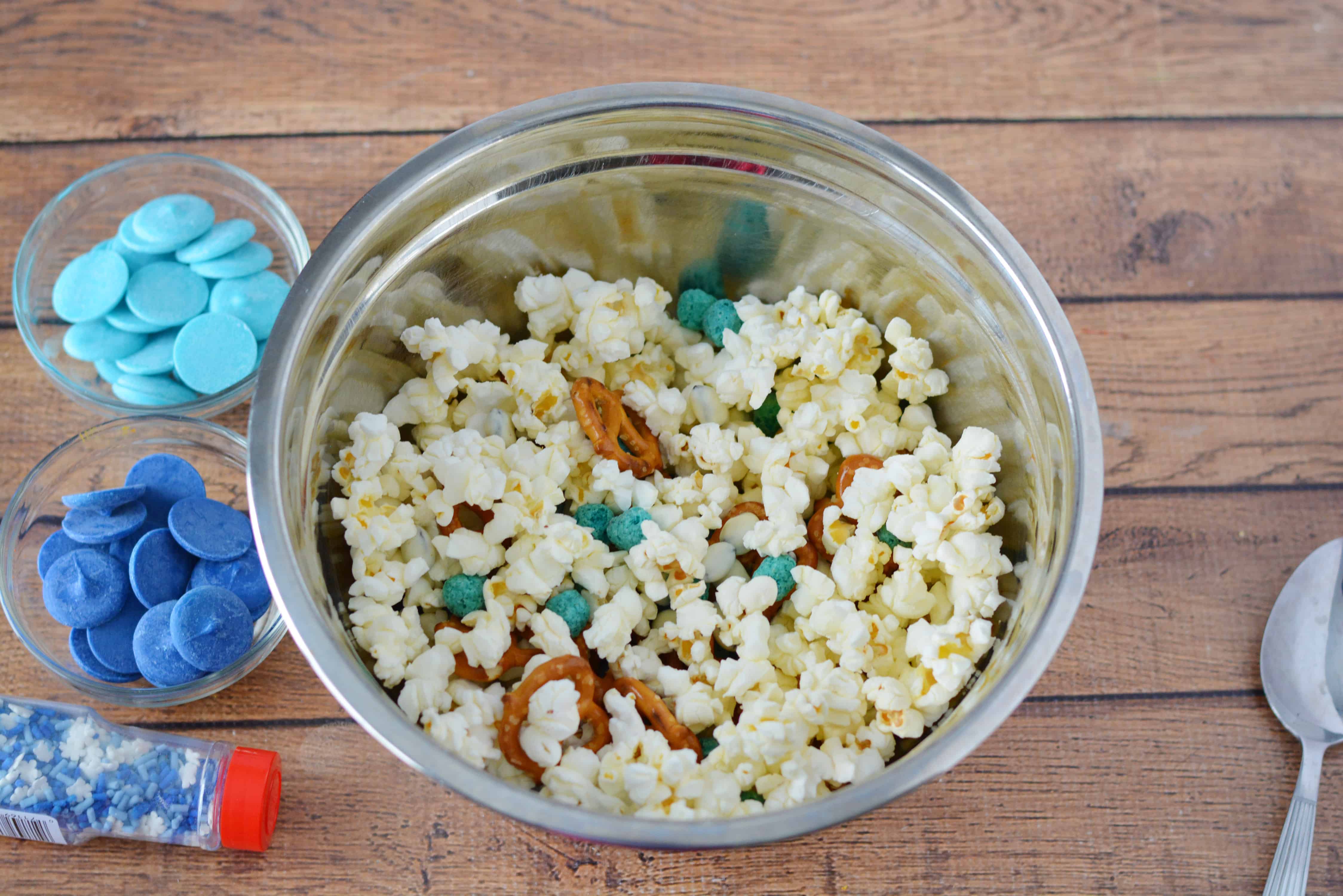snow-day-snack-mix-teaspoon-of-goodness