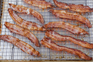 How To Cook Bacon In The Oven | Teaspoon Of Goodness